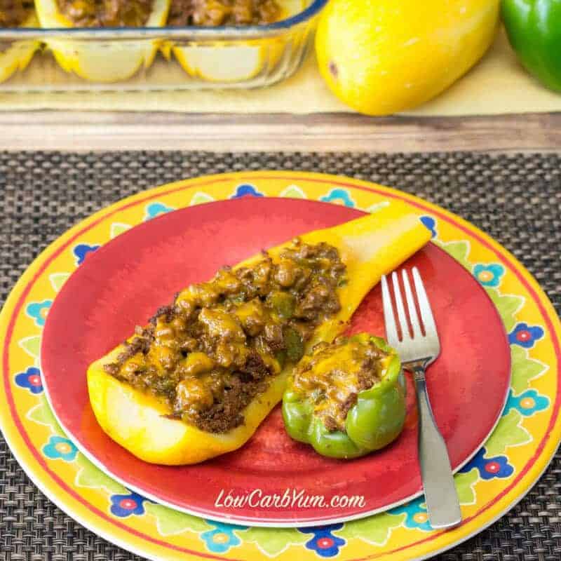 Taco Stuffed Peppers and Yellow Squash | Low Carb Yum