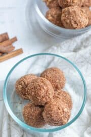 20+ Keto Fat Bomb Recipes (Sweet and Savory) - Low Carb Yum