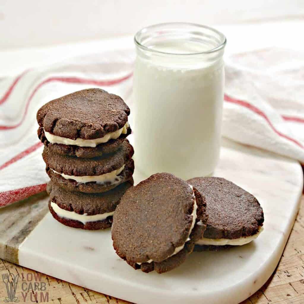 Homemade Gluten-Free Keto Oreos - Low Carb Yum