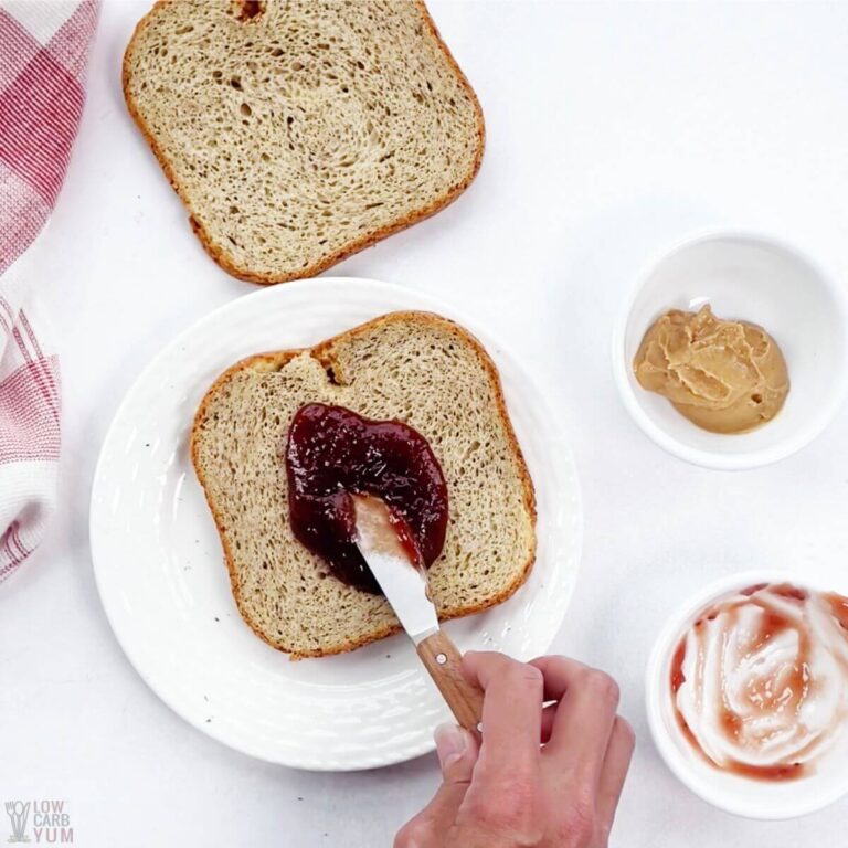 Keto Peanut Butter and Jelly - Low Carb Yum